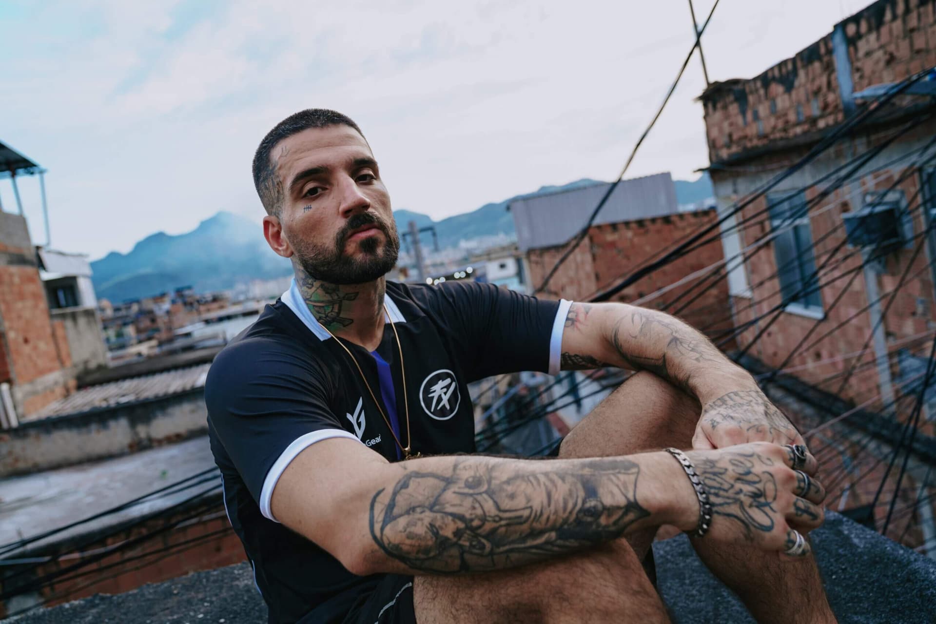 brTT chega ao Fluxo como embaixador de LoL